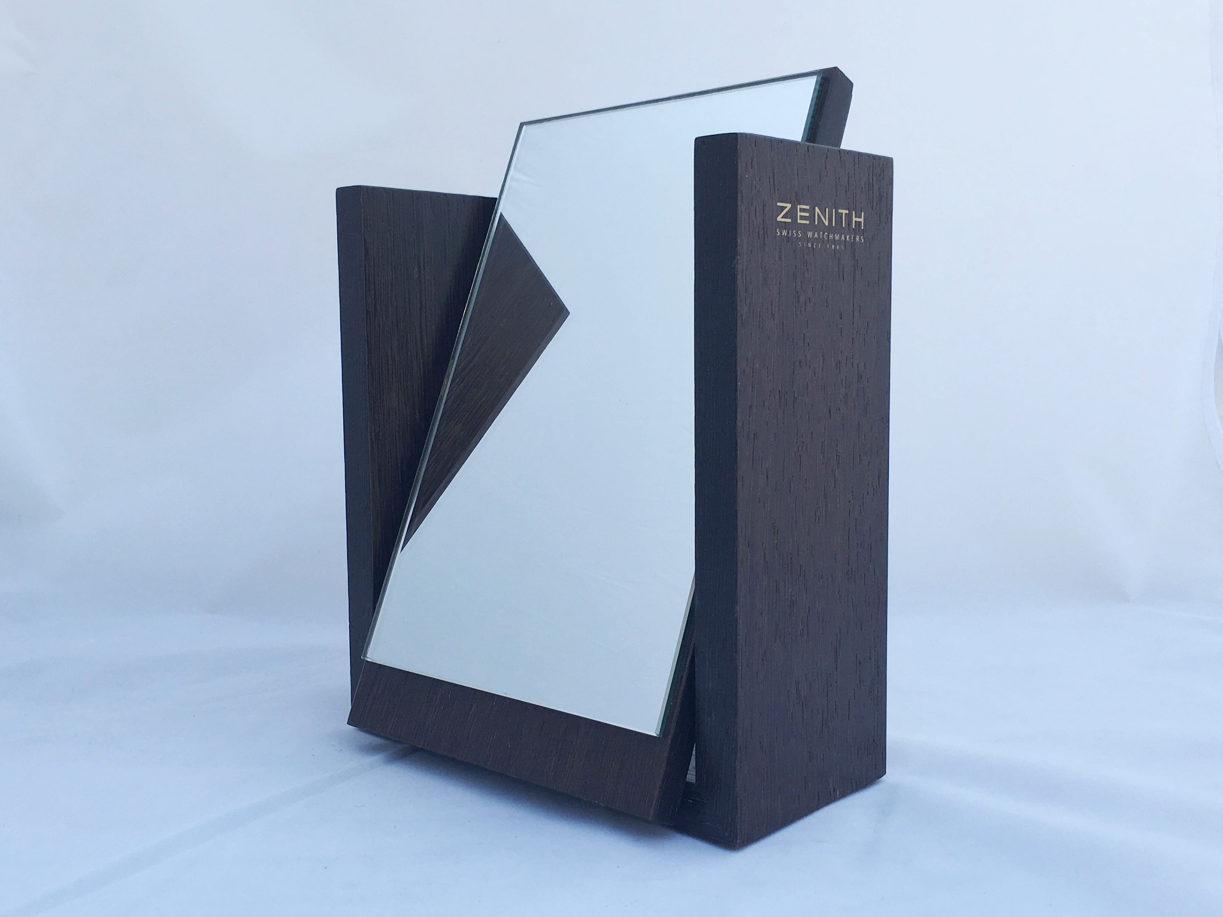 Zenith store mirror in solid wood